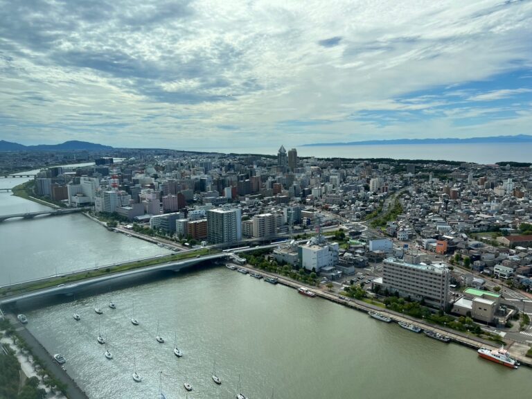 大人気『YOASOBI』が新潟でコンサート！にいがた2kmで好きなアーティストを応援！遠征ついでに新潟を巡るには？！乗り物やイベントも！ - ニイガタニキロニュース｜「にいがた2km」の様々な ...